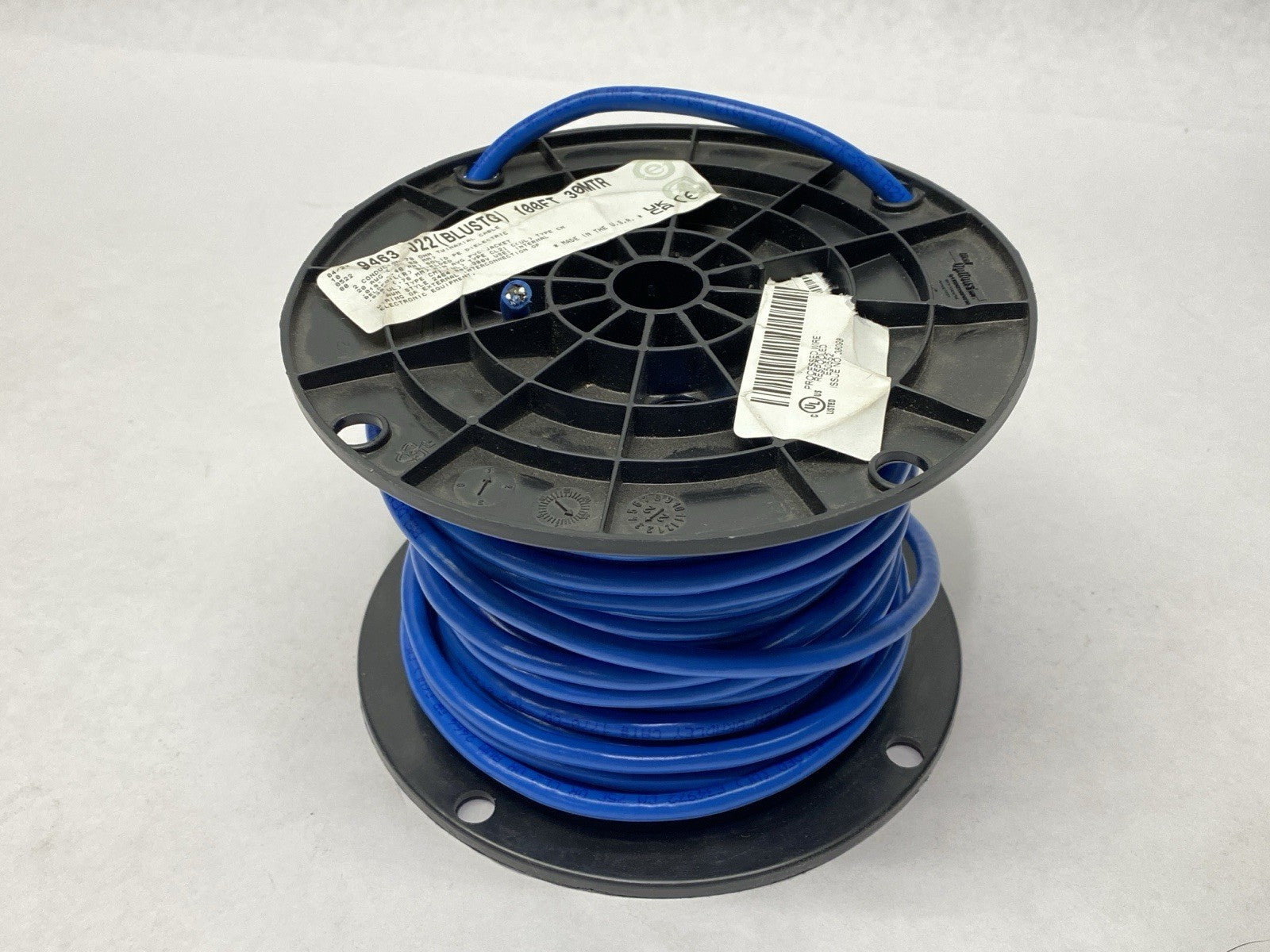 CMP-00423CS34-6F-05 | Commscope Uniprise CAT 6 Plenum Cable 550ft Spoo