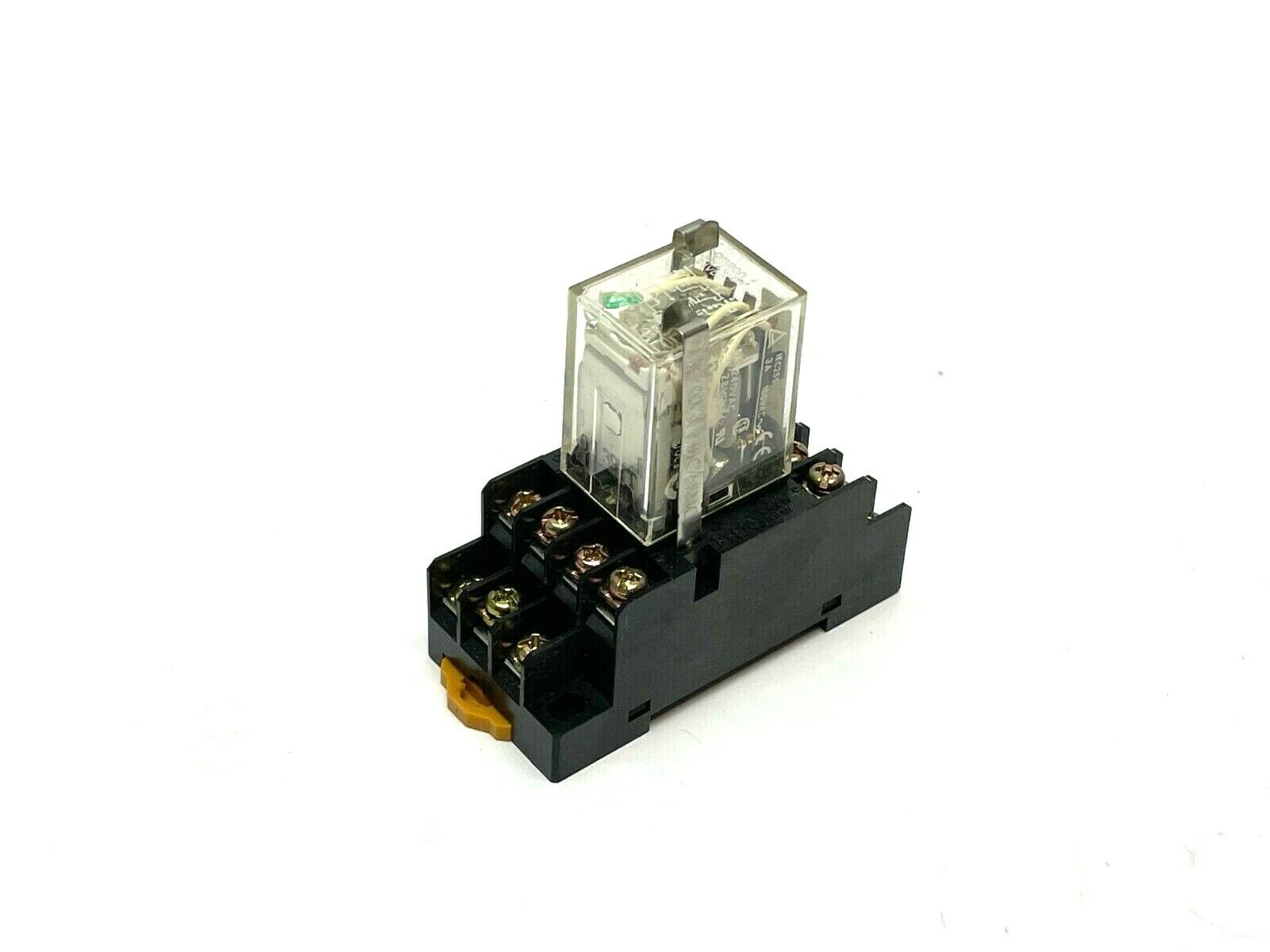 PYF14T | Omron PYF14T Relay Base w/ MY4N-D2 Plug-In Relay