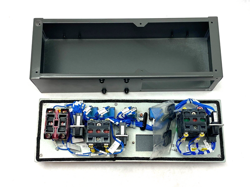 A05B-2690-C400 | Fanuc A05B-2690-C400 Robot Emergency Operations Panel Unit