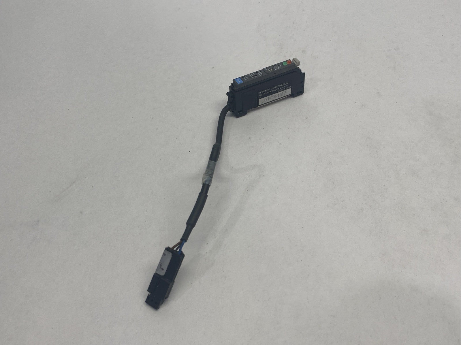 FS-M1 | Keyence FS-M1 Fiber Amplifier Main Unit, NPN, NO COVER/DOOR
