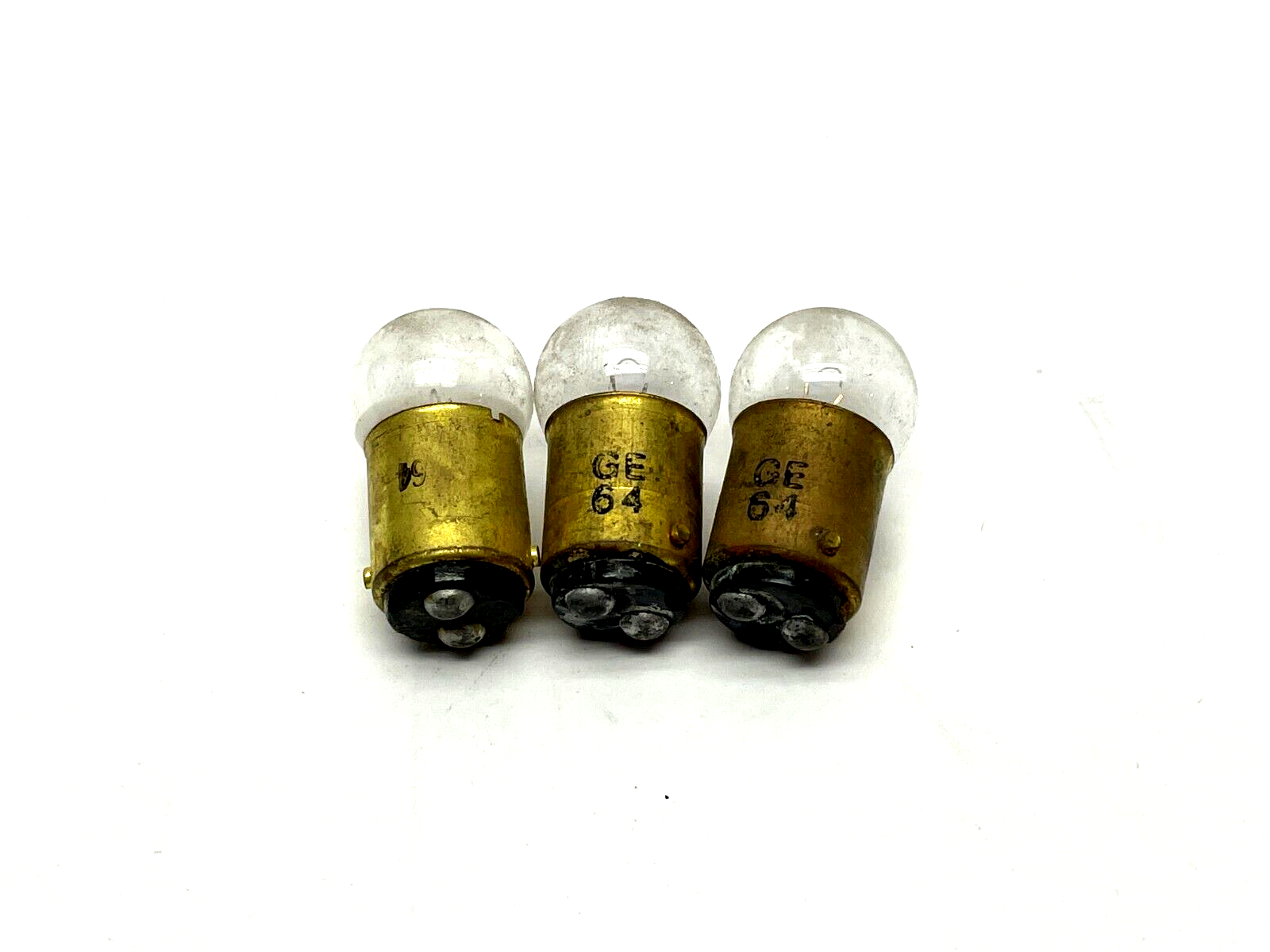64 | GE 64 Bayonet Miniature Lamp 4W 7V LOT OF 3